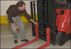 eTool : Powered Industrial Trucks (Forklift) - Operating the Forklift ...